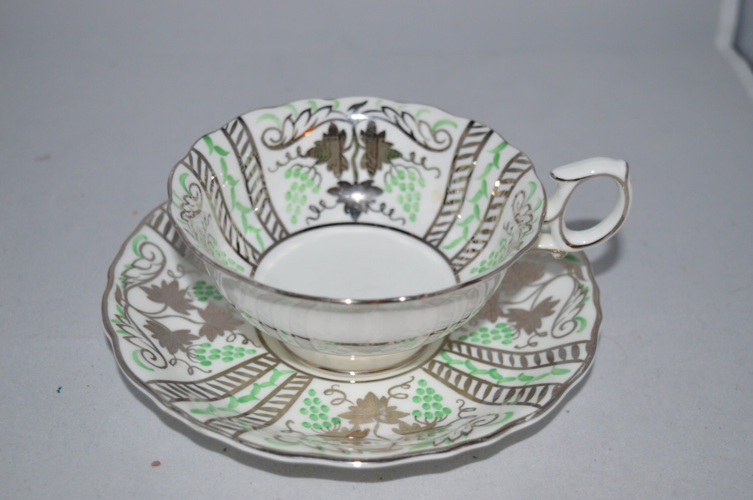 Wedgewood Tea Cup / Saucer / Green / Silver / Grape Motif / Tea Cup and ...