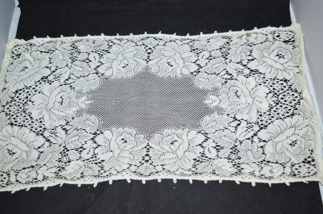 Lace Doily / Rectangular / Lace / 16" X 9" / Good Condition / Doily ...