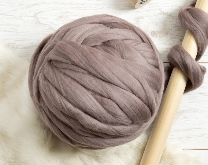 1lb Adult Camel Hair Roving, Michael Myers Masks, Ropes, Cordage ...