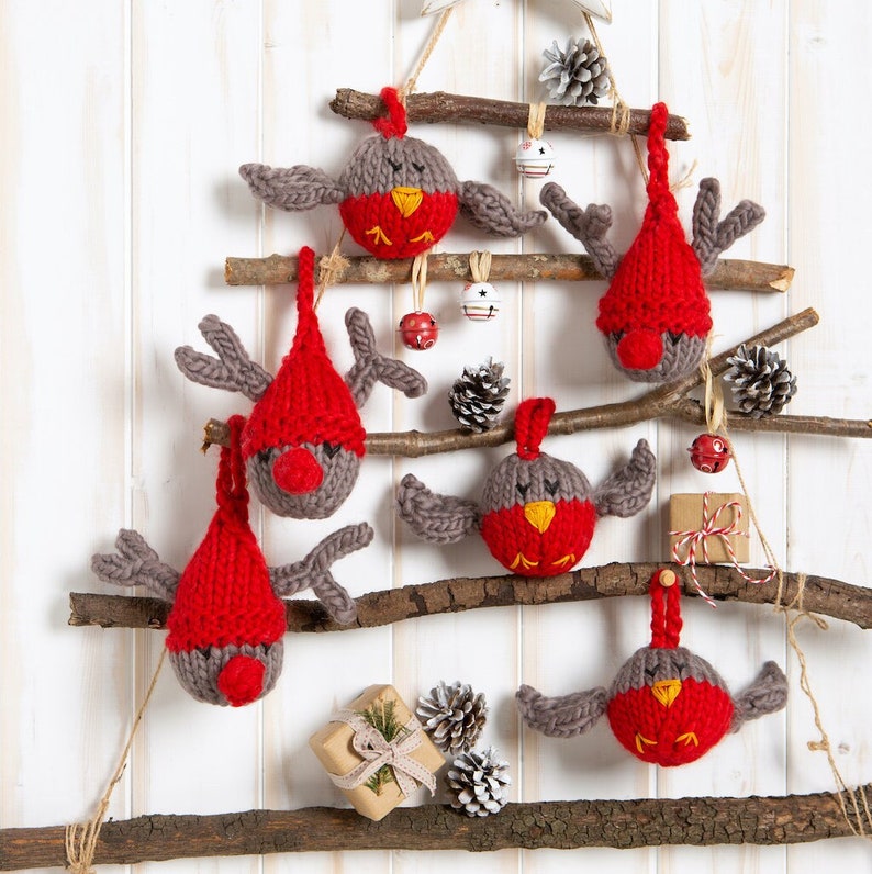 Reindeer and Robin Baubles Knitting Kit. Christmas Knitting - Etsy UK