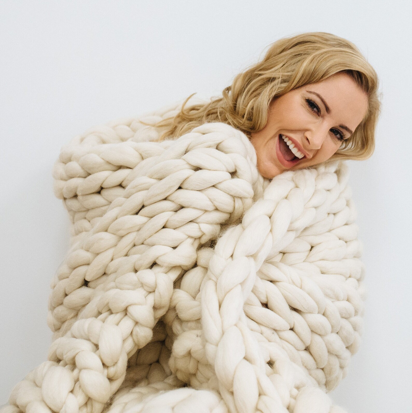 Arm Knitting Kit. Chunky Knit Heart Blanket. Perfect for Beginners ...