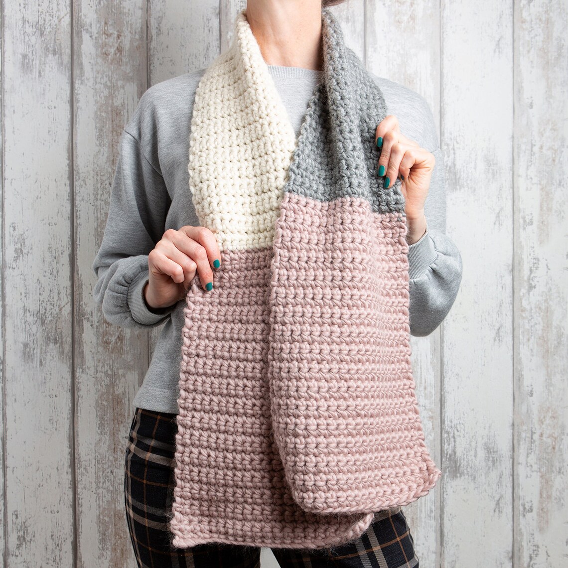 Hannah's Beginner Crochet Scarf Kit. Easy Crochet Scarf. - Etsy
