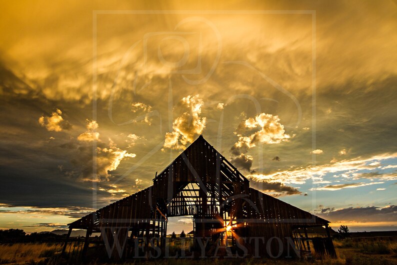 Mapleton Rustic Barn, Sunset Photography, Digital Download, Landscape ...