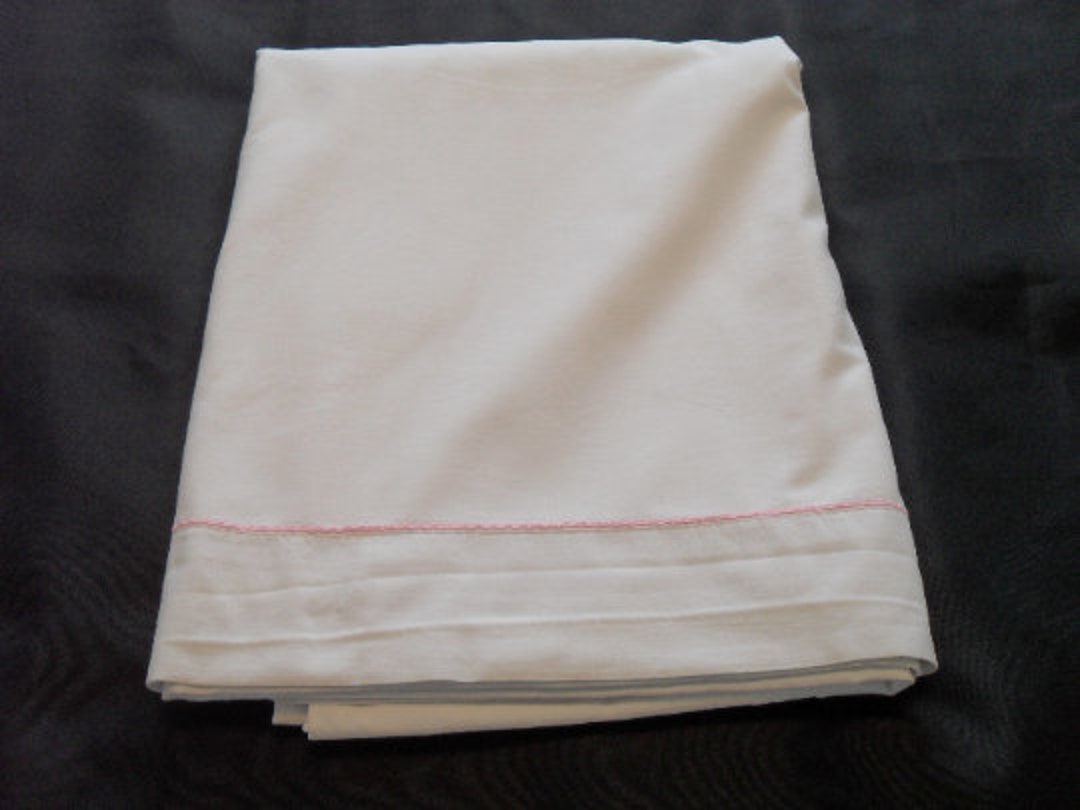 Reduced french Vintage White Cotton Flat Sheet With a Pink Trim 280 Cm ...