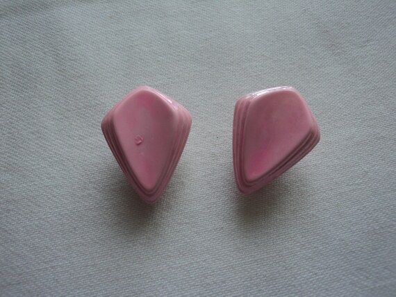 French Vintage Pink Plastic Clip on Earrings 10334 - Etsy