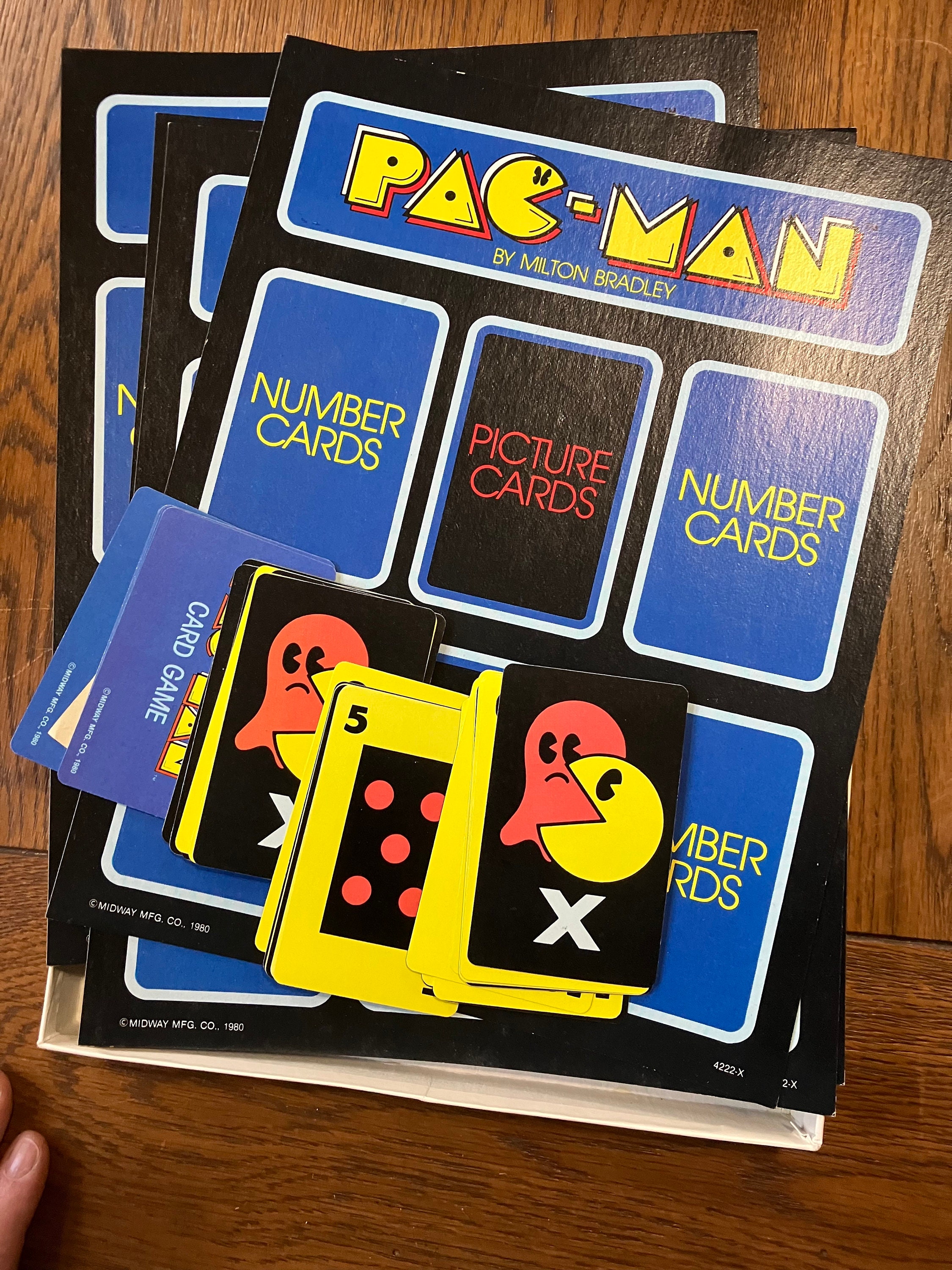 1980 Pac Man Cards
