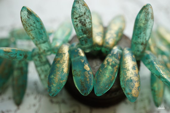 Caribbean Green Dagger Beads Czech Beads Beads 76-1sa - Etsy