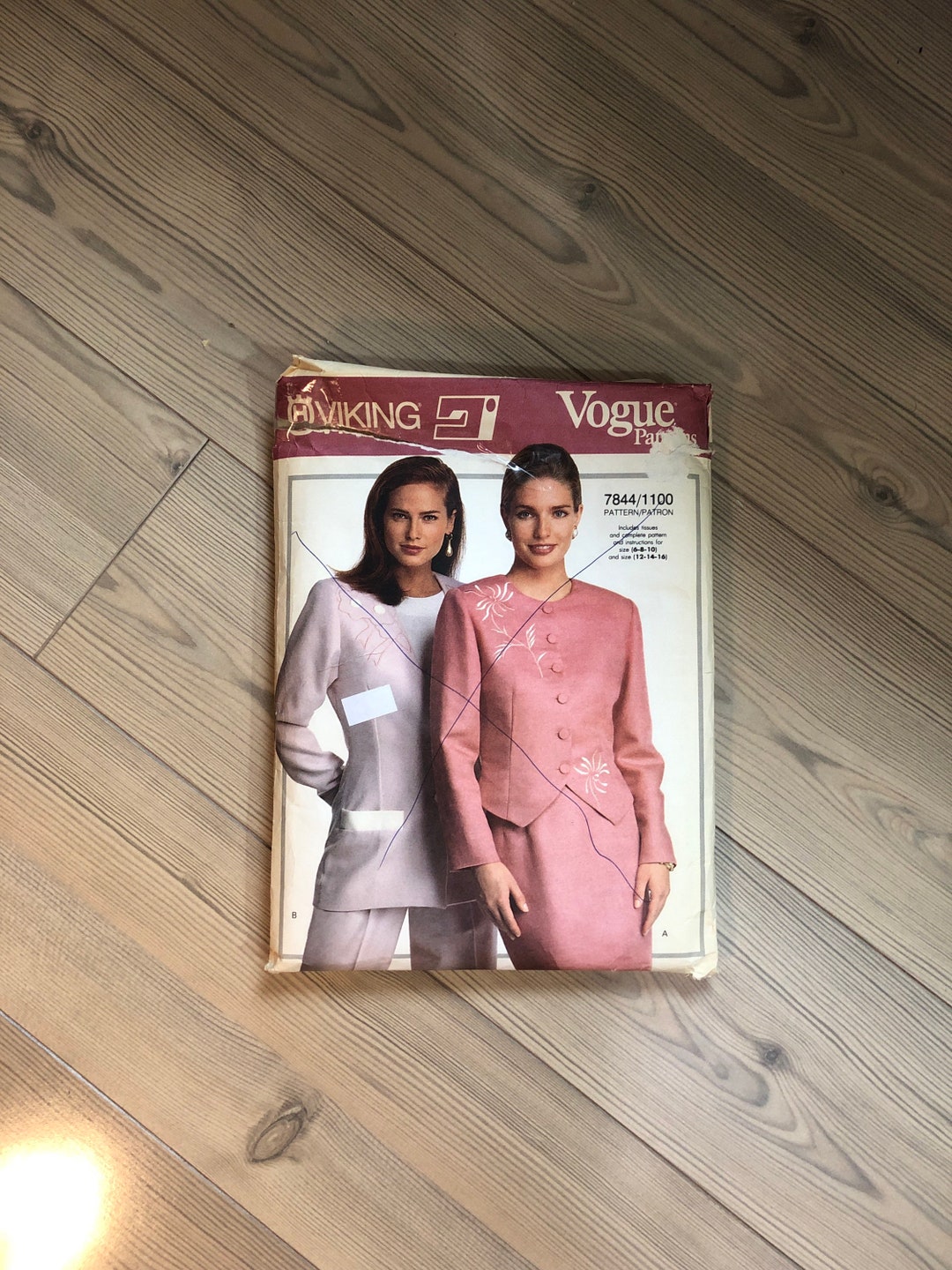 VOGUE Viking Sewing Pattern 7844/1100 Sizes 6 to 16. UNCUT TISSUE Pages ...