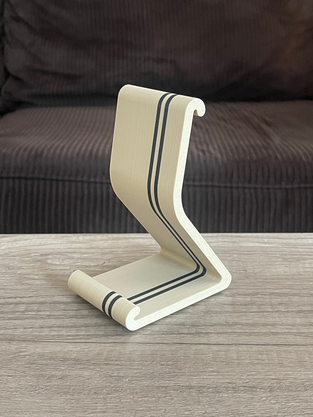 Minimalistic Vinyl Record Stand LP Display Now Spinning Stand Now ...