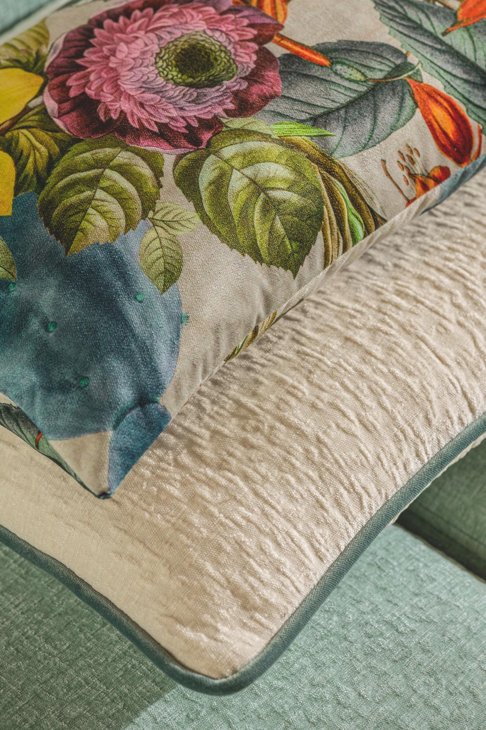 COSMIC FLOWERS *floral, Sumptuous Velvet Velour Fabric Flowers ...