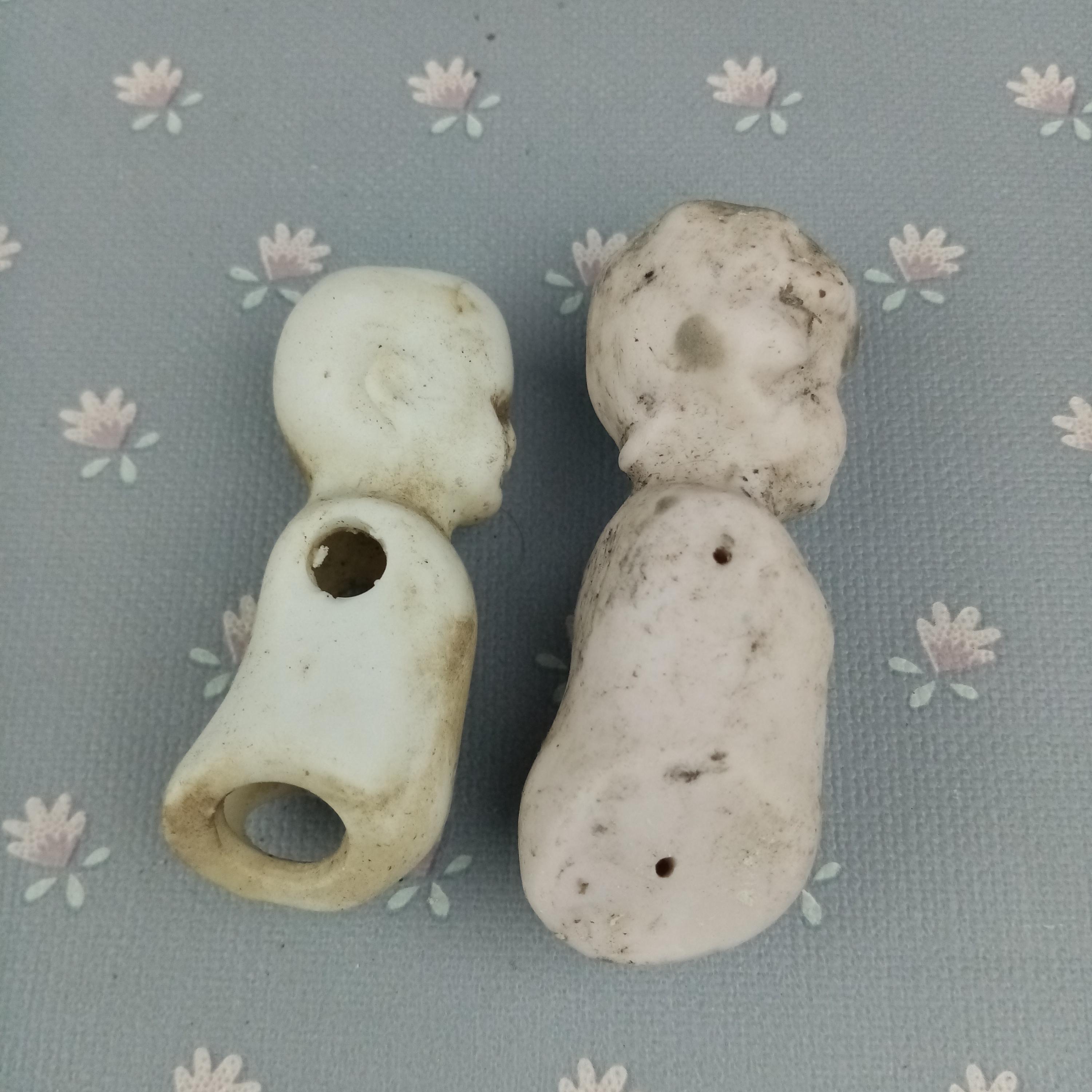 Excavated Doll Bodies , Antique Porcelain Dolls, 2x Dollhouse Dolls ...