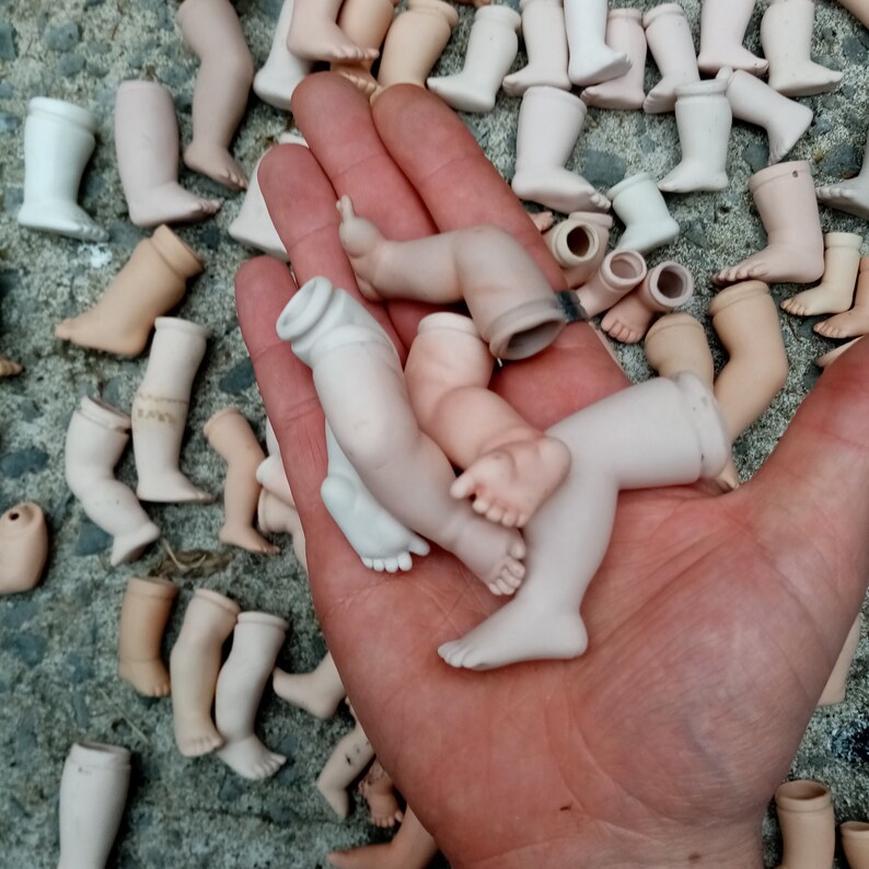 Doll Parts, 1KG Lot Vintage Artist Porcelain Doll Parts, Legs Mixed ...