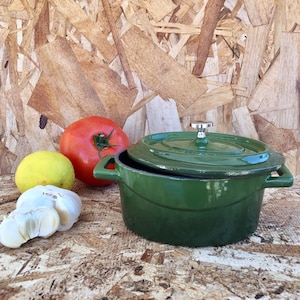 Food Casserole Cast Iron Green Enamel Mini Soup Christmas Kitchen ...