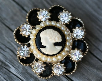 Wedgewood brooch | Etsy