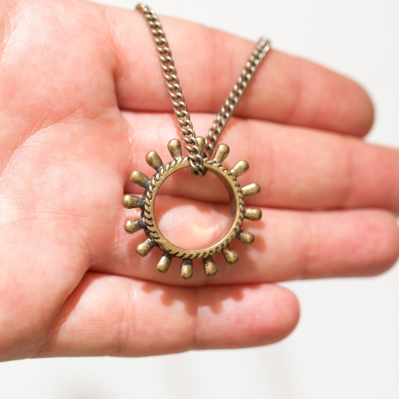 Gear Wheel Pendant Necklace Antique Gold Tone Vintage - Etsy
