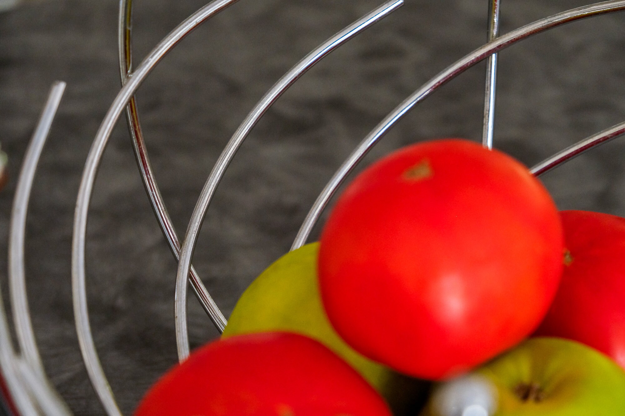 Large Wire Basket Cage Round Tray Metal Bread Fruit Vegetable Serving ...
