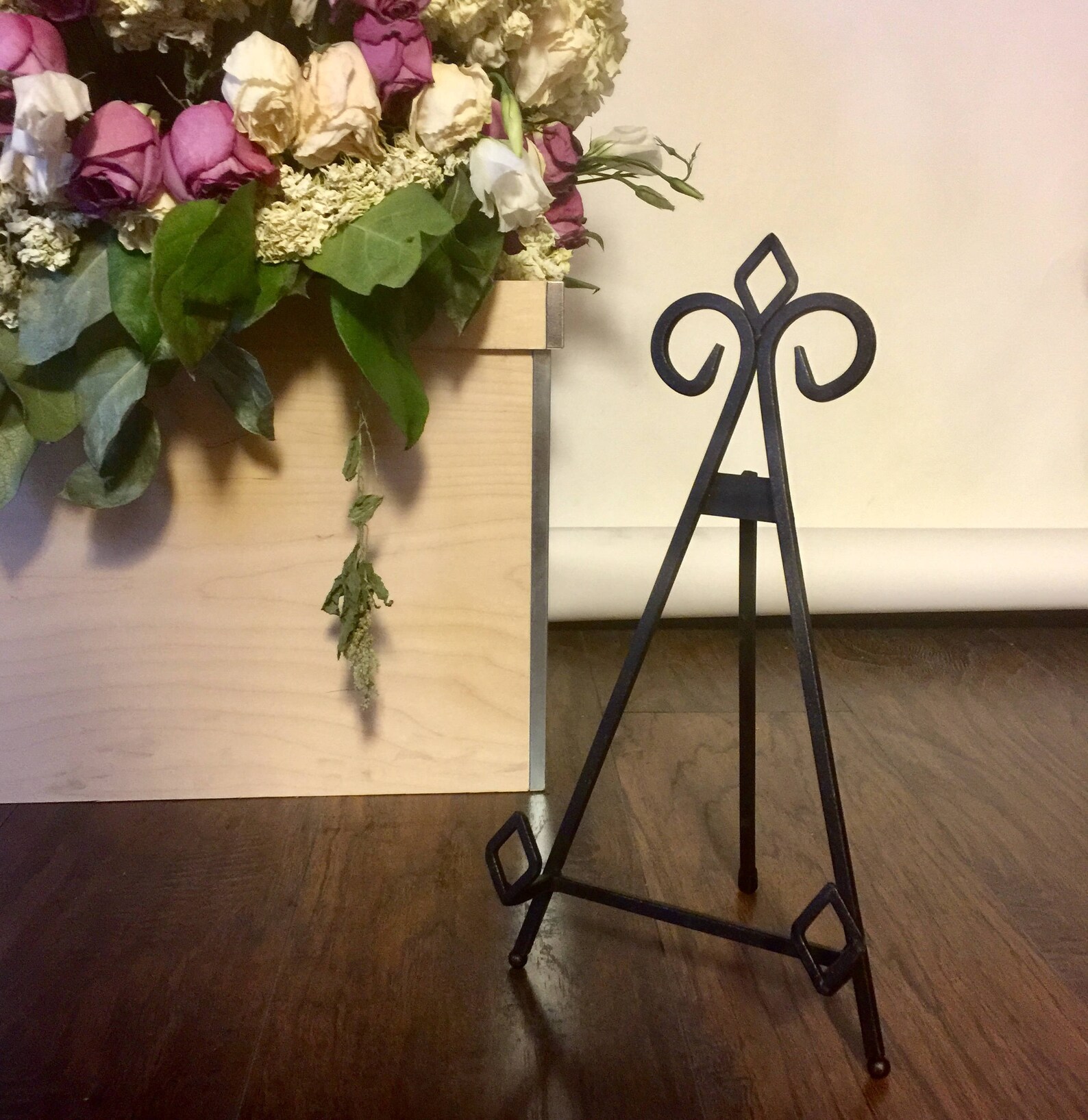 Tall Easel Stand Metal Iron Twisted Frame Holding Art Kitchen - Etsy