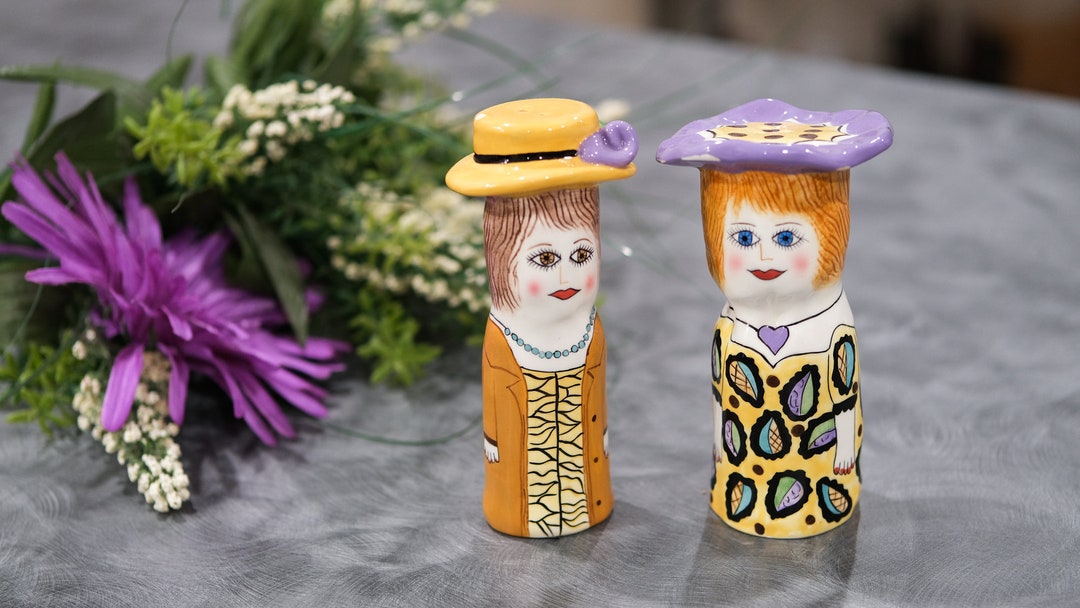 Salt & Pepper Shakers Art Woman Hat Leopard Cheetah Coat 80s 90s Lady ...