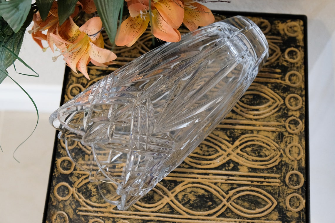 Large Crystal Flower Vase Vintage Fan Cut Wedding Centerpiece - Etsy
