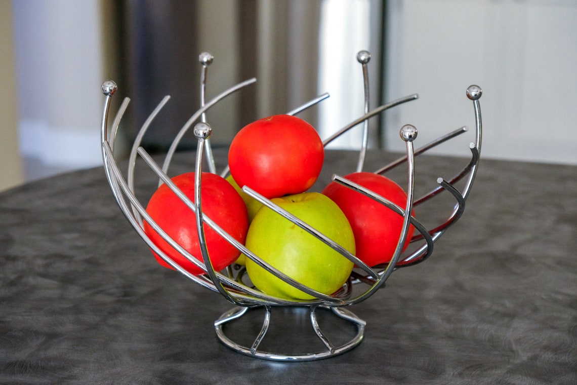 Large Wire Basket Cage Round Tray Metal Bread Fruit Vegetable Serving ...