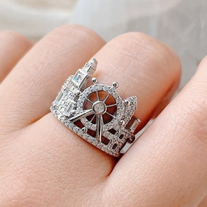 Queen Elizabeth II Ring - Queen of England - London Skyline - Sterling ...