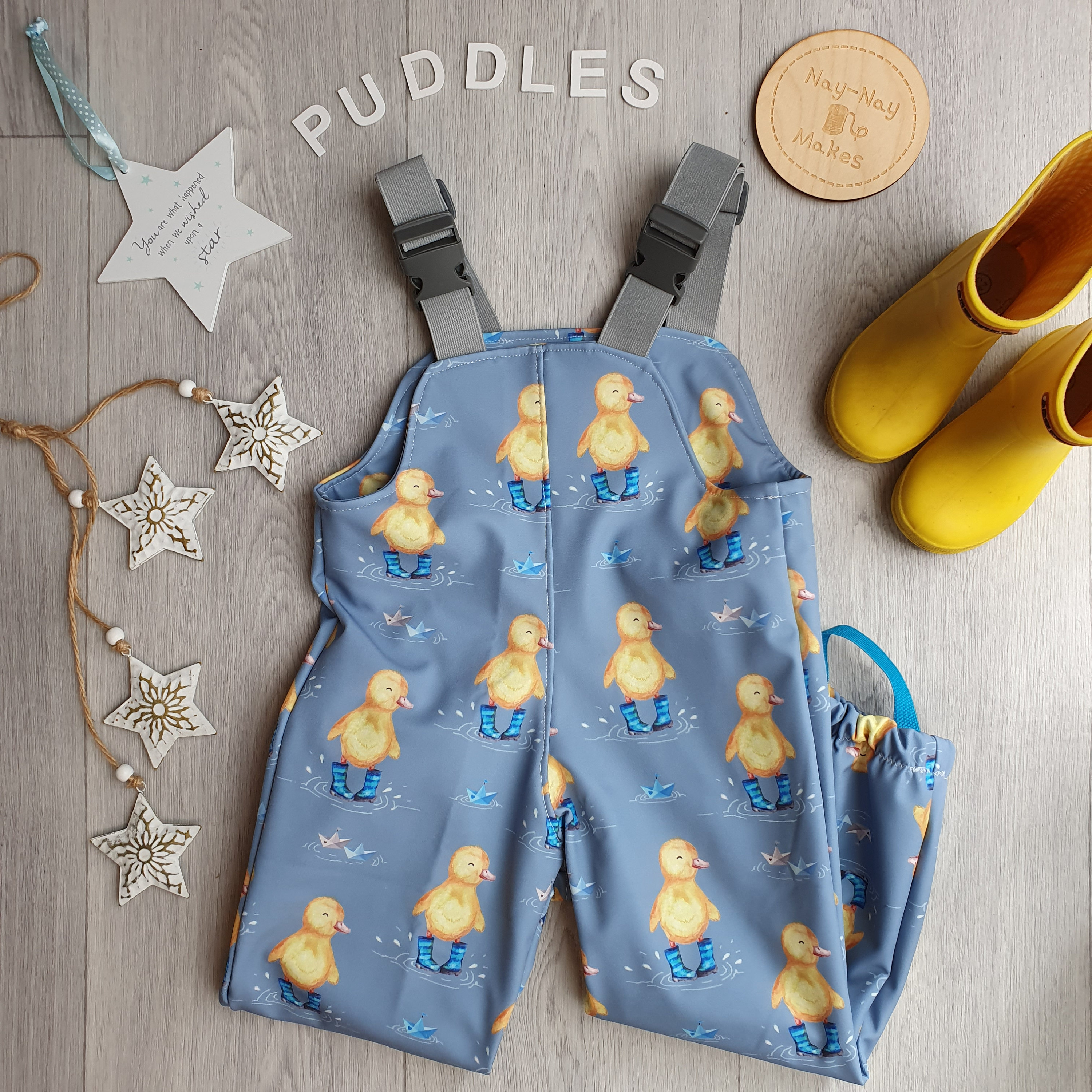 Buddy Duck in Wellies Seamless Pattern Dusky Blue Surface - Etsy