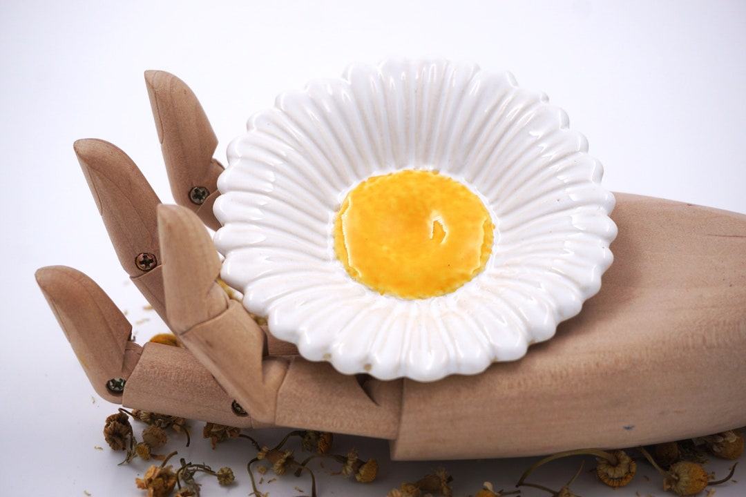 Small Ceramic Daisy Dish, Ring Dish, Tea Bag Holder, Earrings Holder ...