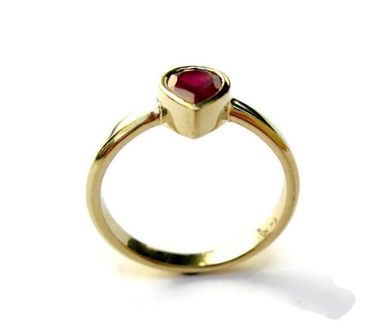 Teardrop Ruby Gold Ring , Gemstone Tear Drop Shape, Unique Engagement ...
