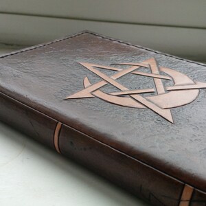 Handmade Leather Pagan Notebook / Spellbook / Grimoire / Pentagram A6 ...