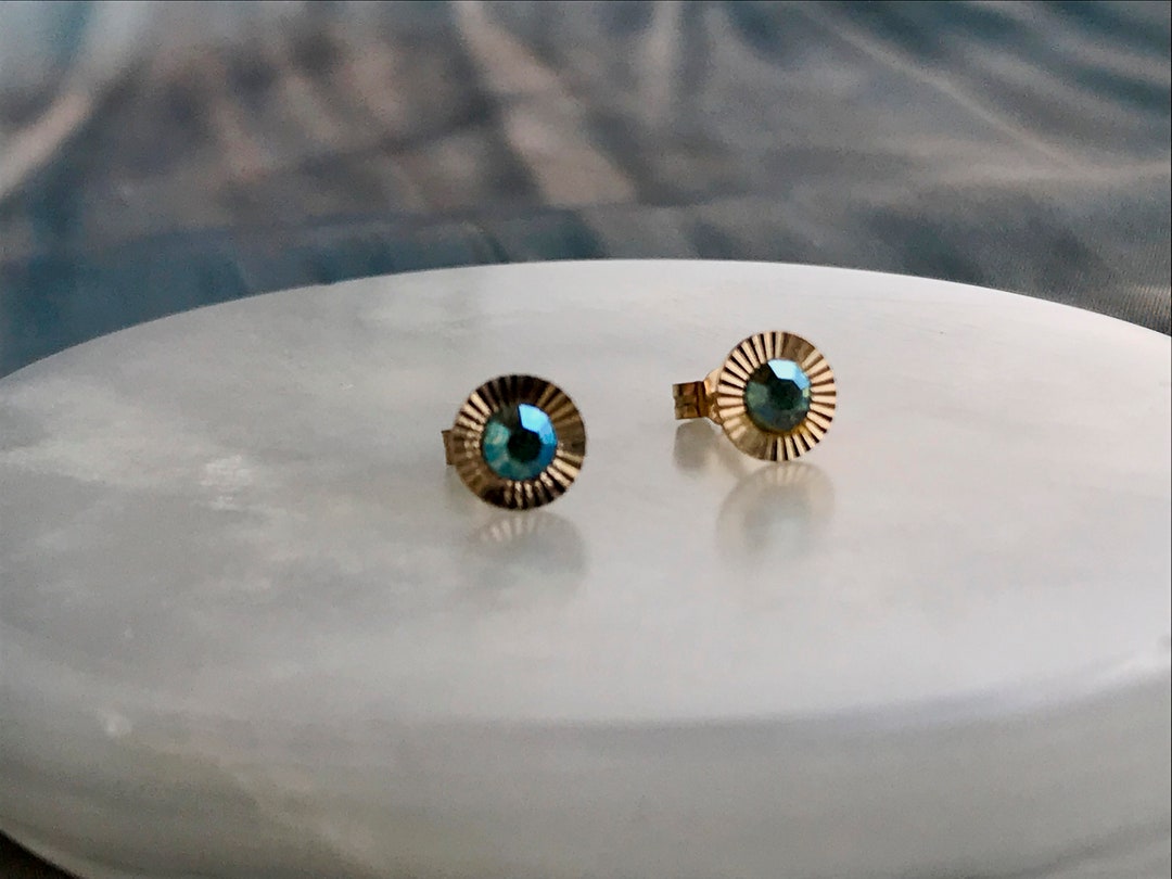 Vintage 9ct Gold Engine Turned Crystal Stud Earrings Hallmarked - Etsy