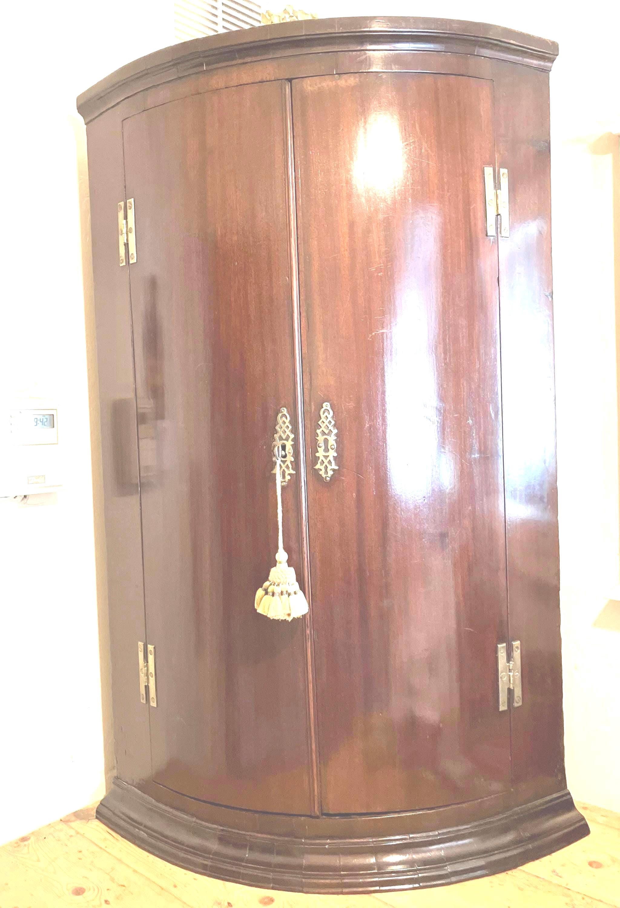 Bow Front Corner Cabinet