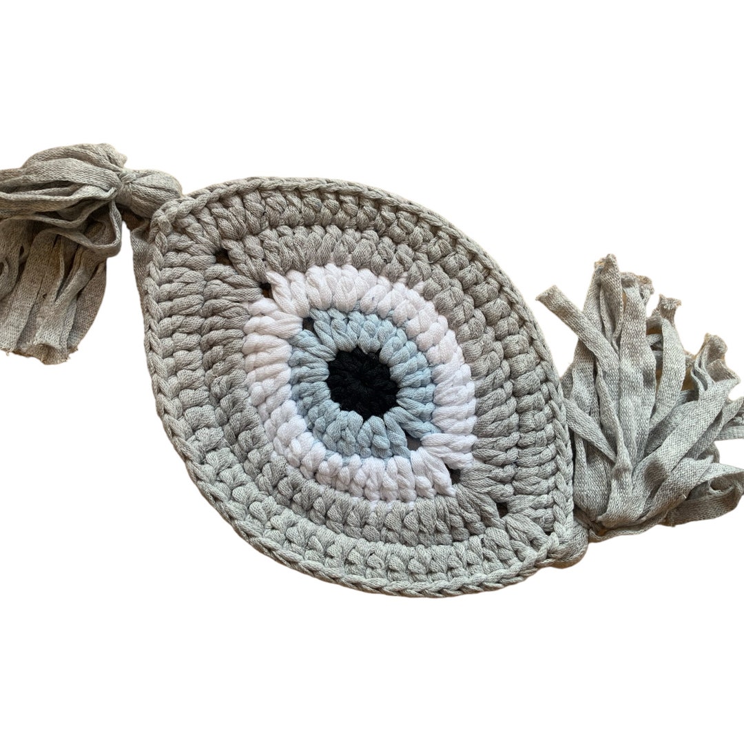 Crochet Eye Decoration, Crochet Craft Pieces, Evil Eye With Tassels ...