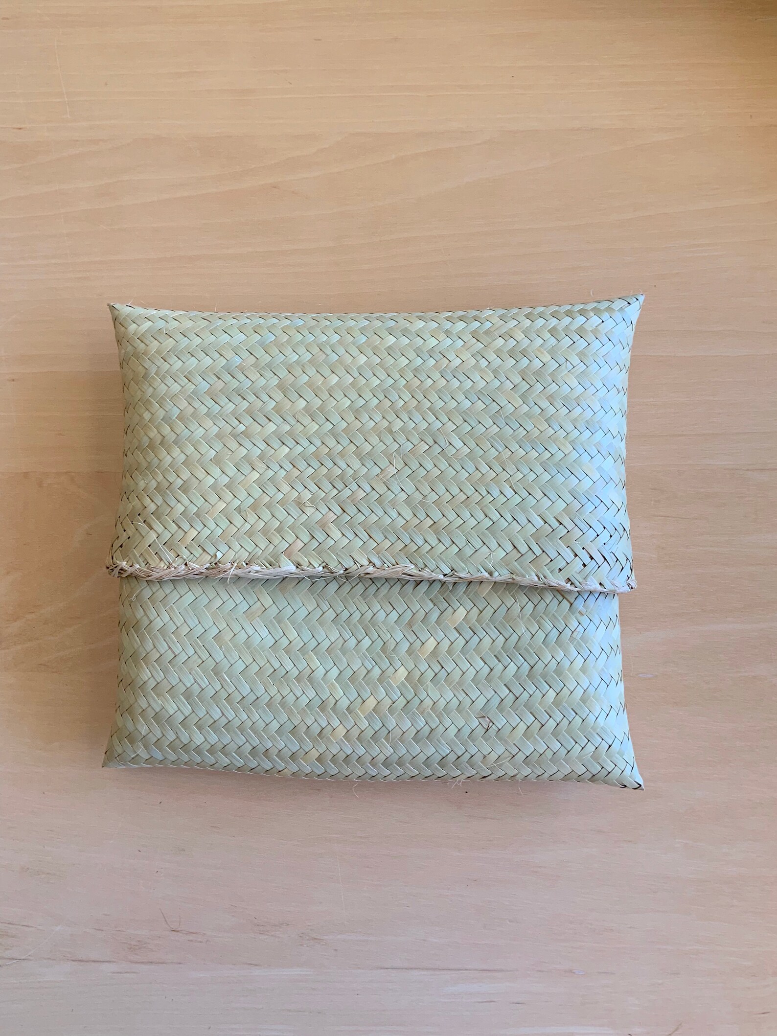 Small Straw Pouch Small Clutch Bag Straw Folio Handheld - Etsy