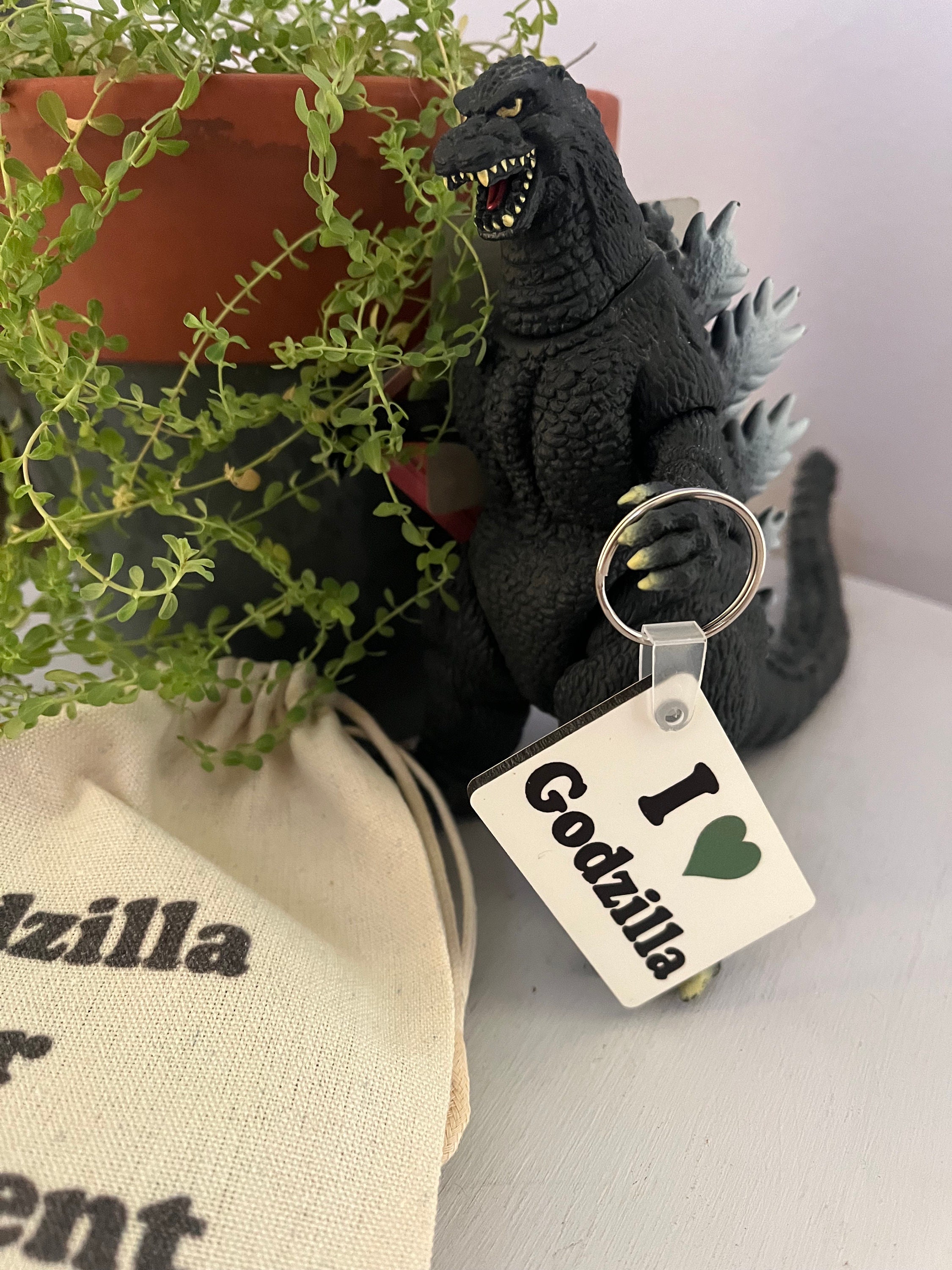 Keychain - I Love Godzilla - Etsy