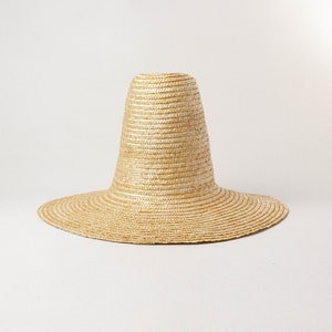 Fashion Show Modeling Straw Hat With Big Brim Straw Hat With High ...