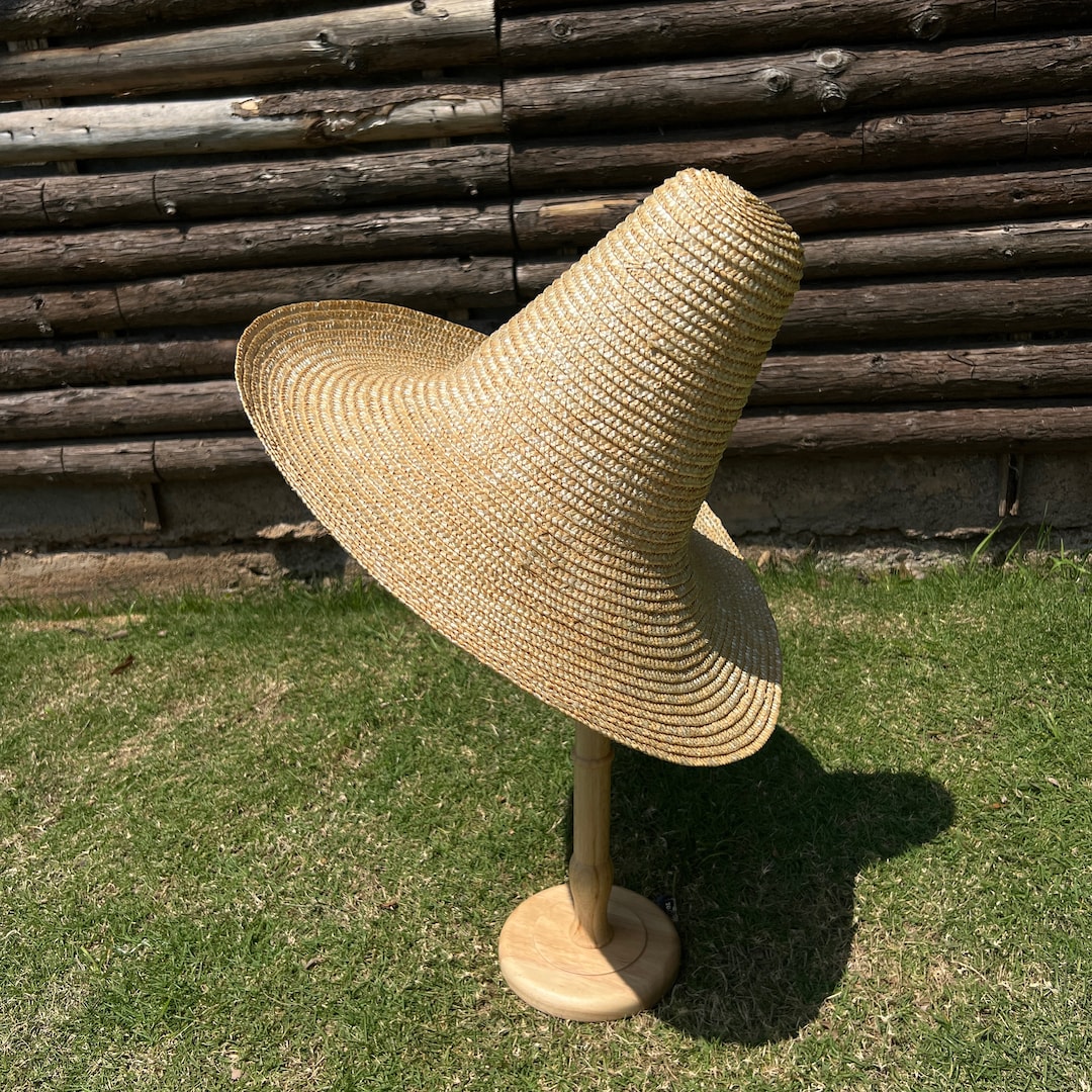 The Spire Straw Hat Straw Hat Stage Fashion Show Style Straw Hat Sun ...