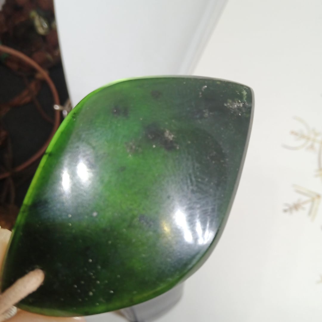 Greenland Black Jade - #1518 - Deep Green Jade With Shiny Inclusions ...