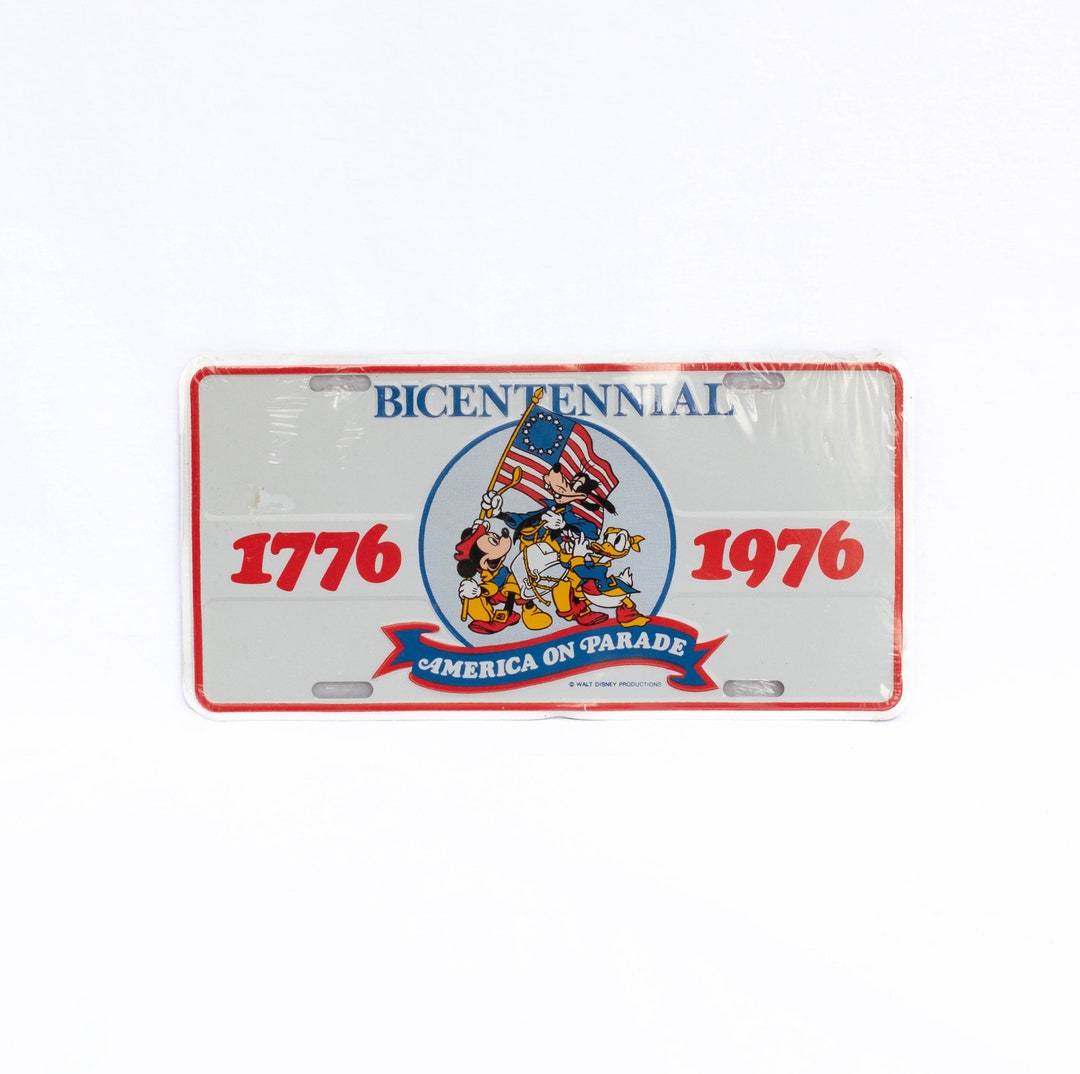 Vintage Disney Bicentennial Tin License Plate America on Parade Mickey ...
