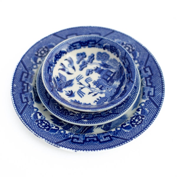 Blue White Plate - Etsy