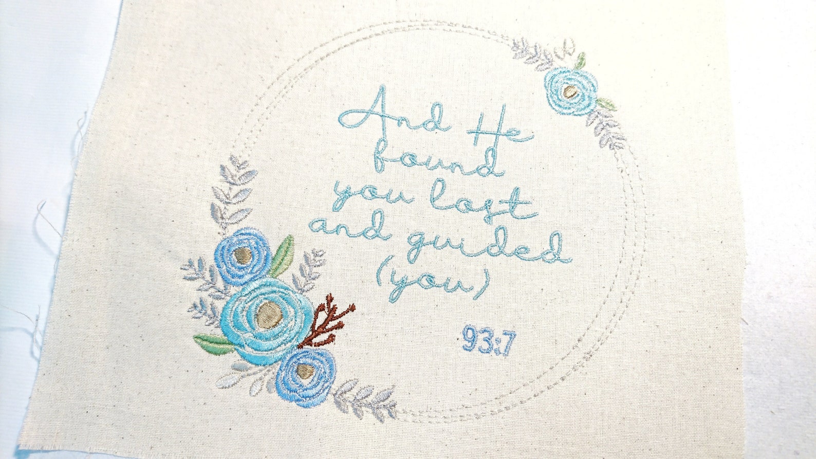 Floral Wreath Embroidery Frame Design With Roses Flower Bunch - Etsy