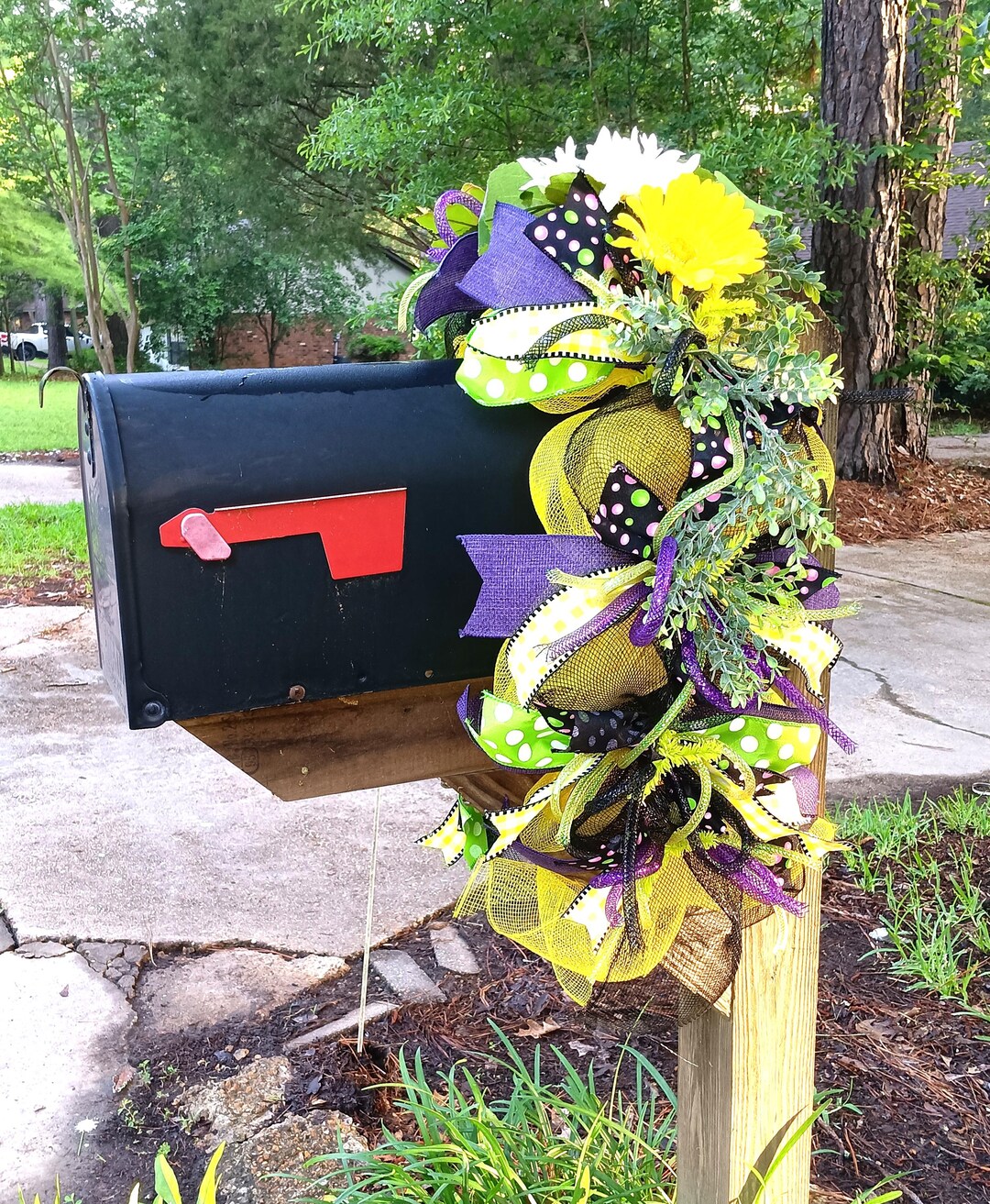Floral Mailbox Swag, Summer Mailbox Decor, Mailbox Wreath, Boxwood ...