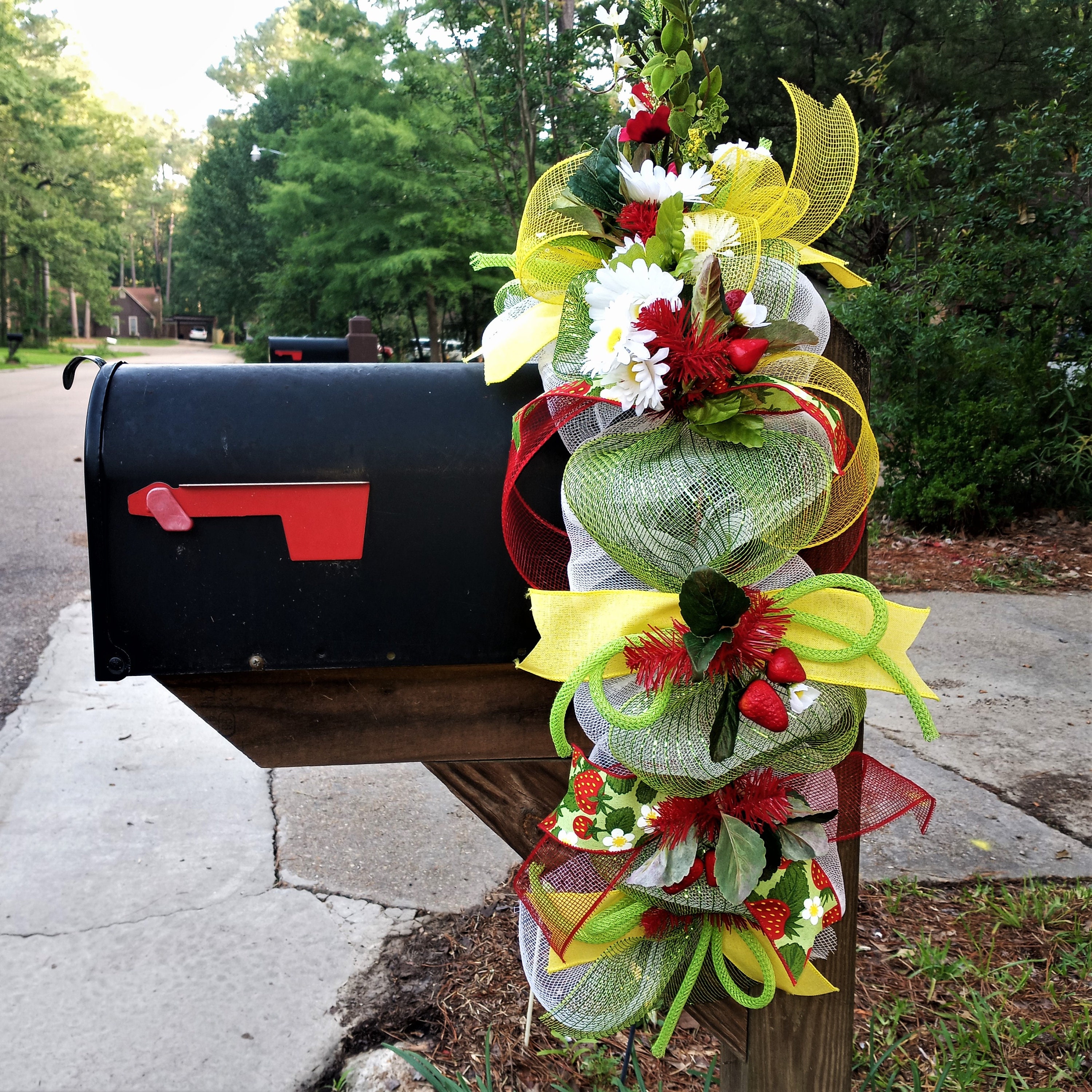 Strawberry Mailbox Swag Summer Mailbox Swag Strawberry | Etsy
