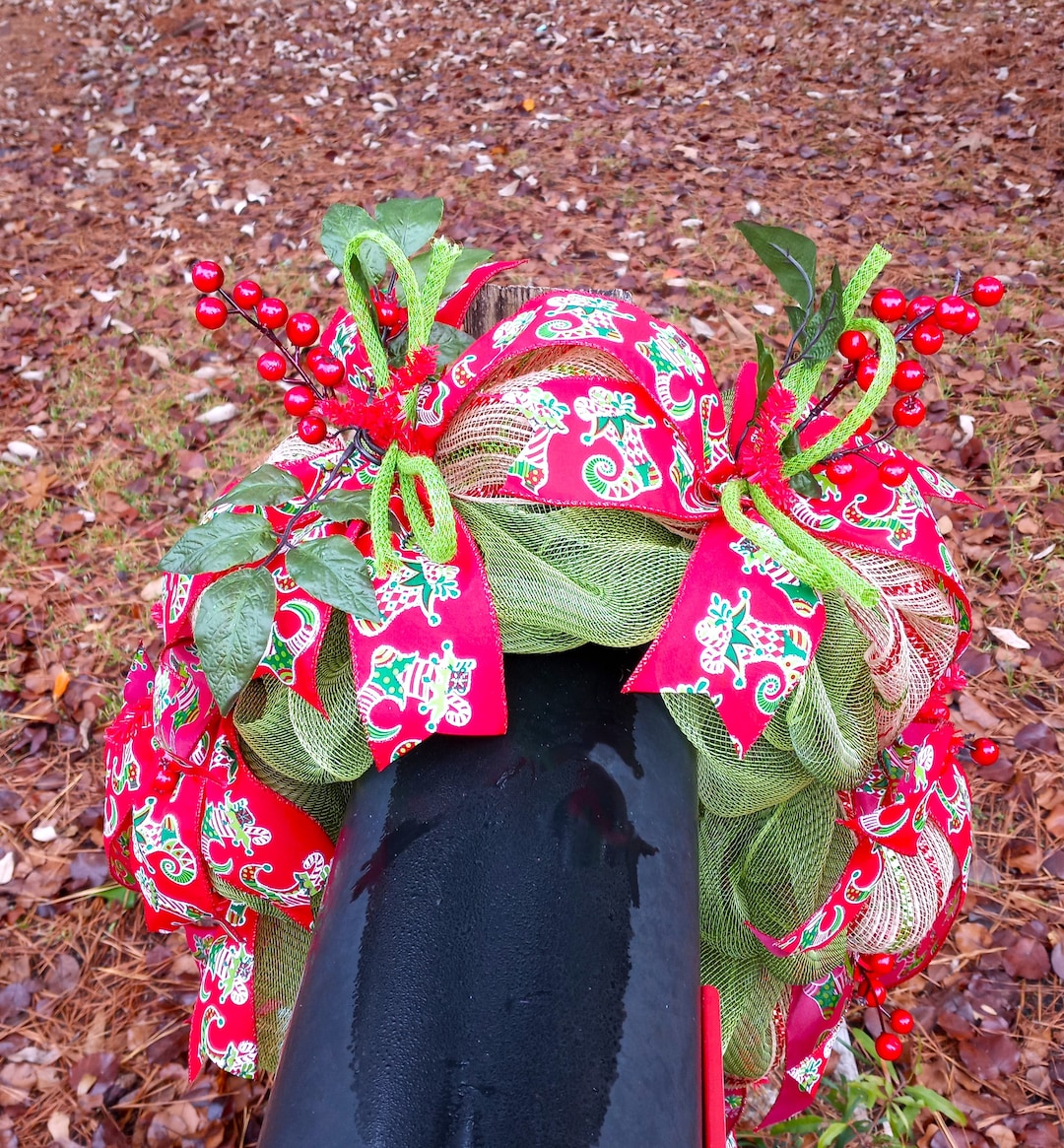 Christmas Mailbox Swag, Elf Mailbox Swag, Classic Colors Christmas ...