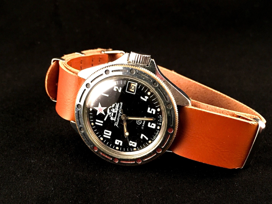 Vintage Soviet Military Men Watch Vostok "komandirskie TANK ". This ...