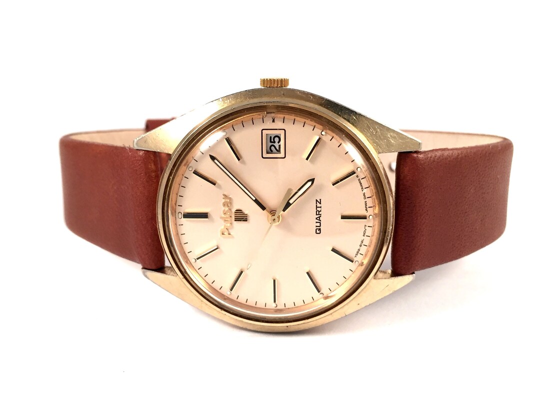 Vintage Men Watch " PULSAR ". Quartz Movement Watch. Lovely and Rare ...