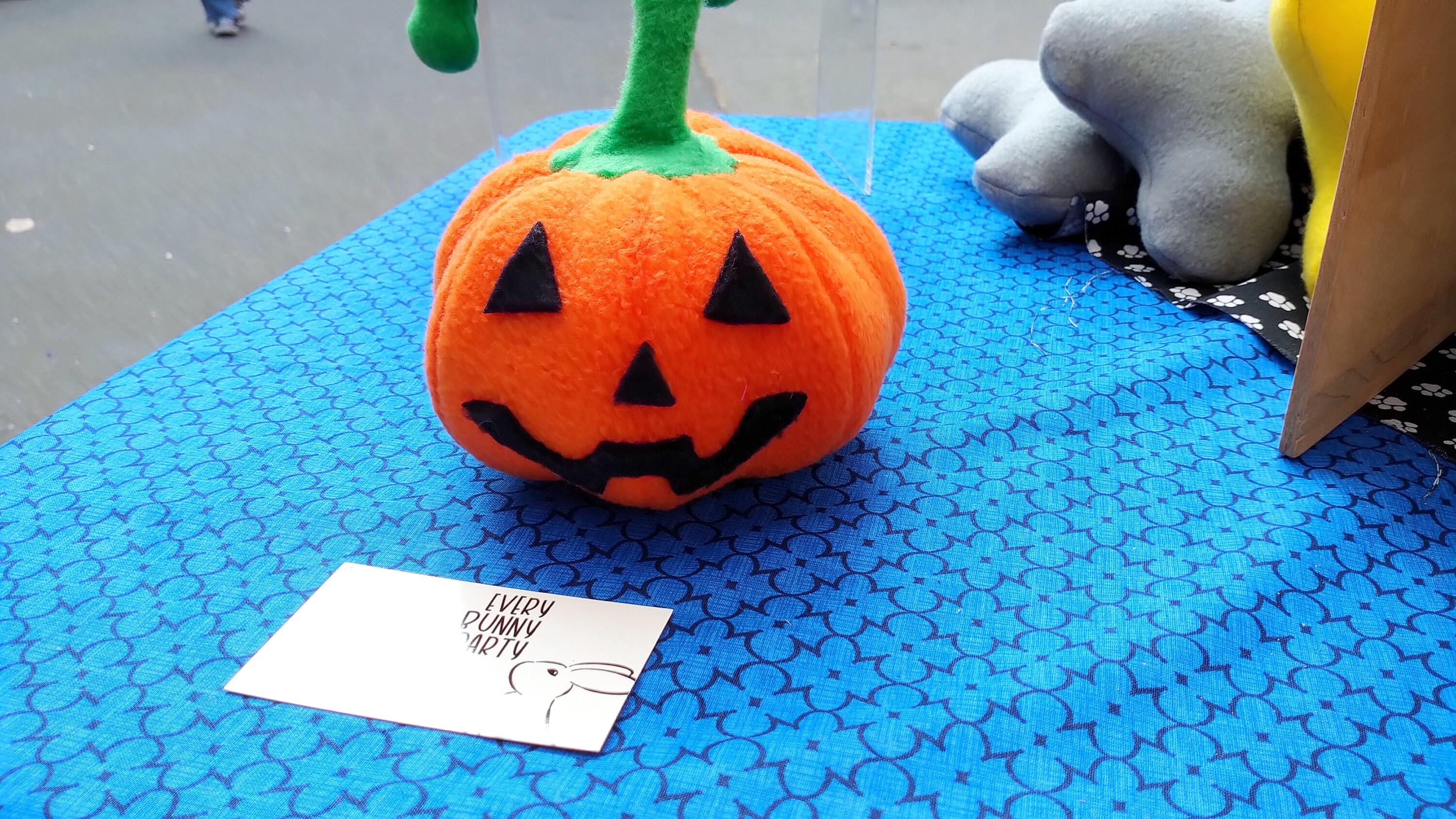 Squeaky Pumpkin Plush Jack-o-lantern Squeak Toy Stuffed With Small ...