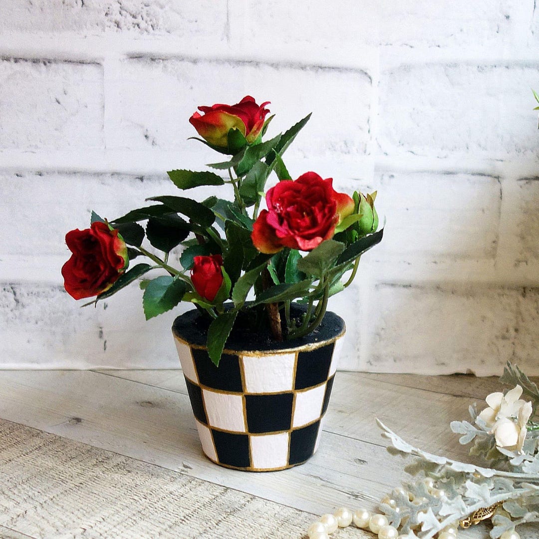 Black and White Checked Rose Decor Checked Flower Pot Checked Patio ...