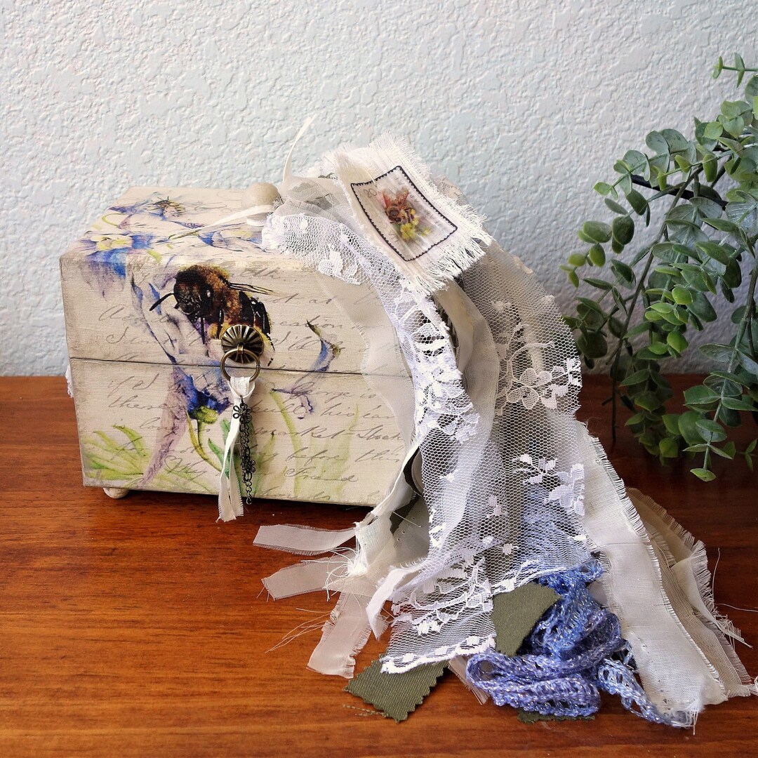 Vintage Style Honey Bee Storage Box, Antique Lace Decorative Storage ...