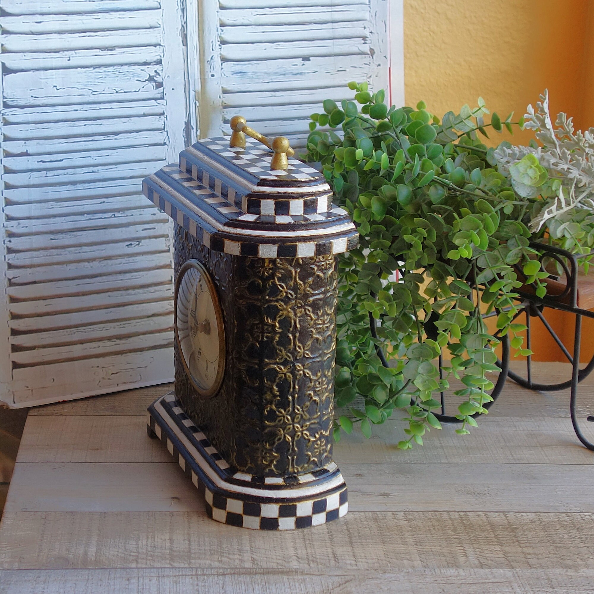 Black Checked Large Mantle Clock Black and Gold Embossed Clock Black ...