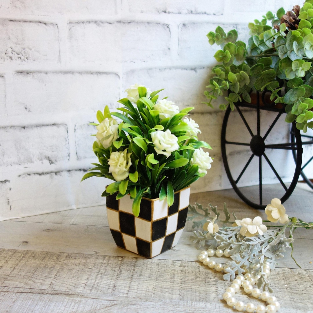 Black and White Checked Spring Decor Checked Flower Pot Checked Patio ...